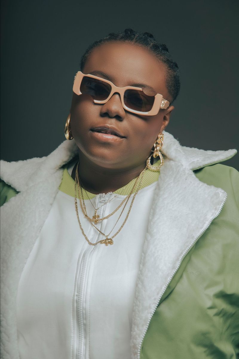 AFRICAN SUPERSTAR, TENI THE ENTERTAINER STUNS IN NEW PICTURES AHEAD OF ...